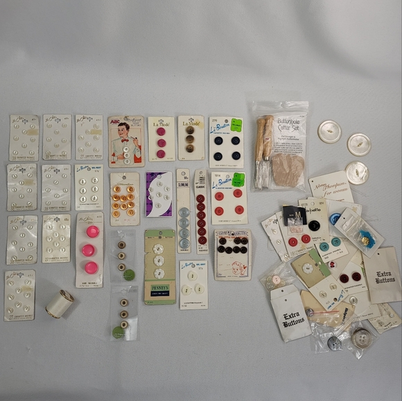 Vintage | Office | Lot Of Vintage Buttons And Buttonhole Cutter Set ...